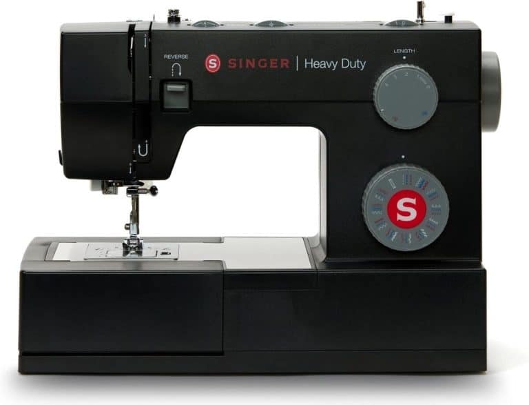 Test de la Singer Heavy Duty 4432 Black Edition